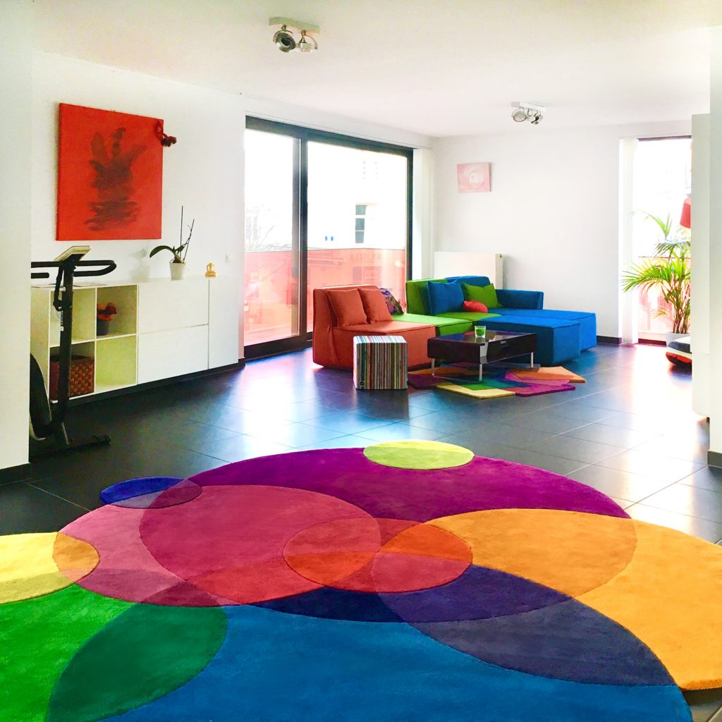 Using large contemporary rugs in your home - Sonya Winner Vibrant ...